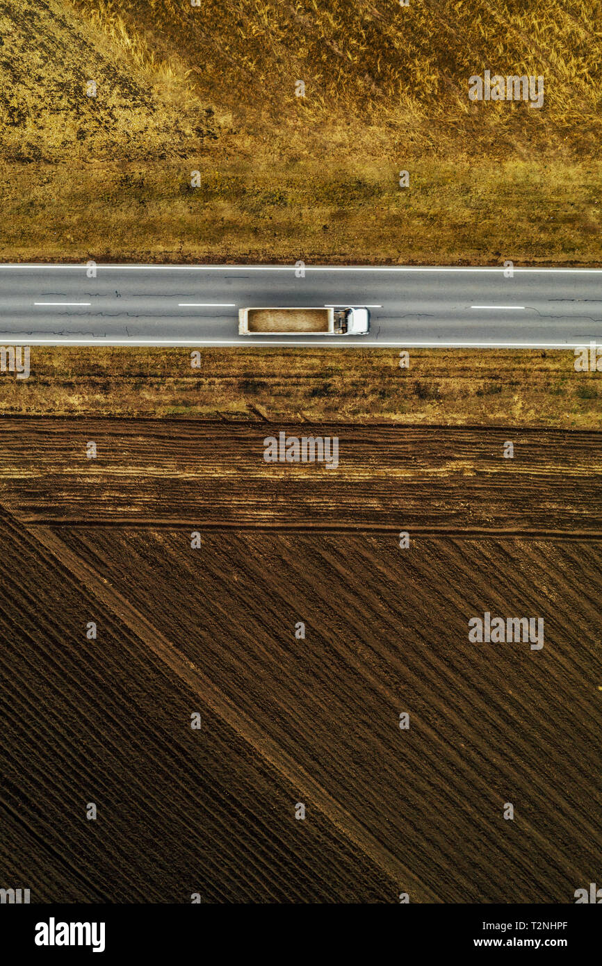 Straight truck hi-res stock photography and images - Alamy