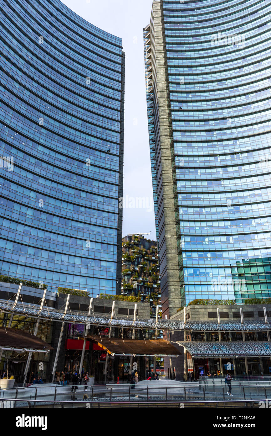 Milano modern skyscrapers hi-res stock photography and images - Alamy