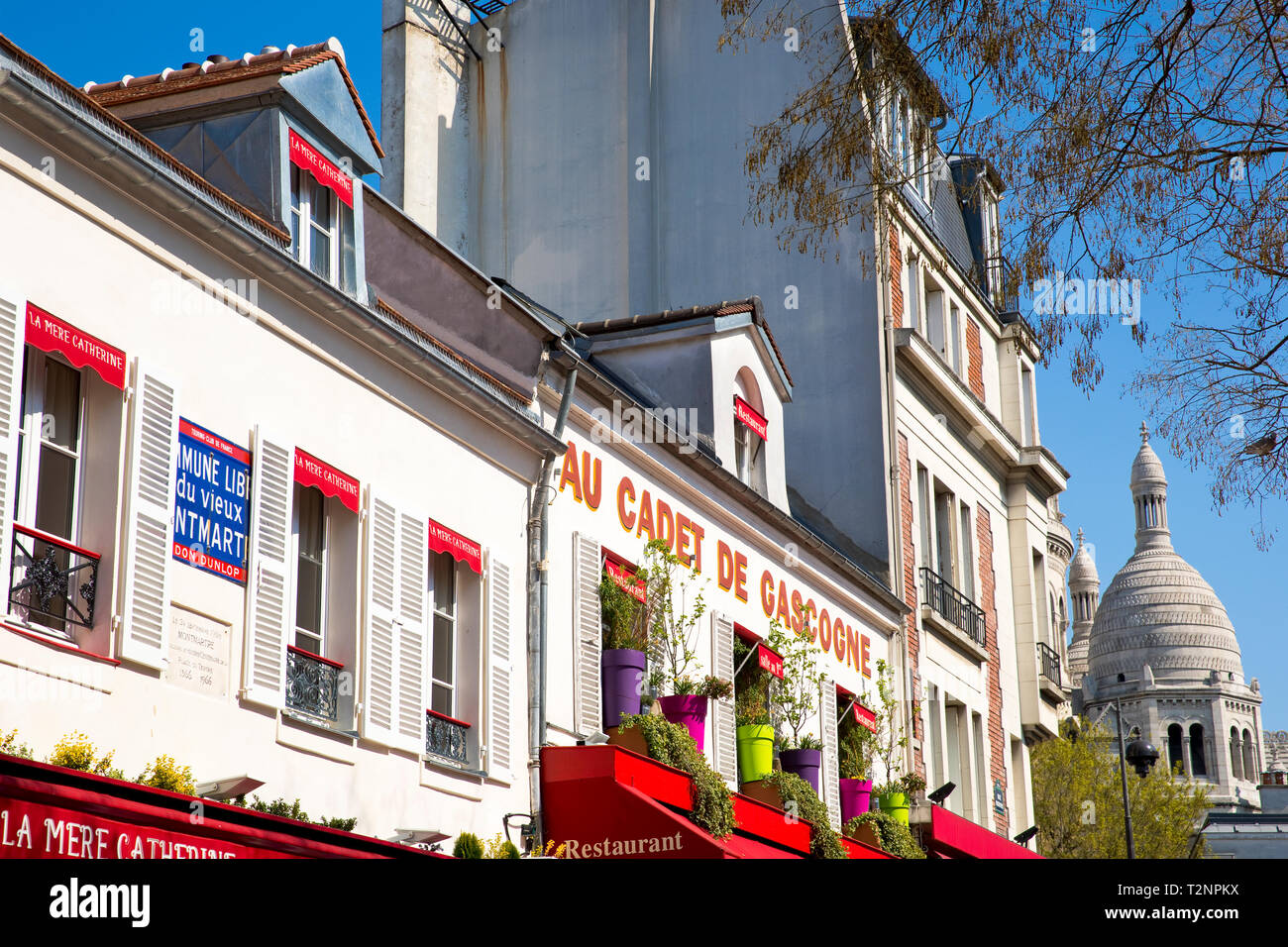 Place du Tertre, Montmartre, Paris, France Stock Photo - Alamy