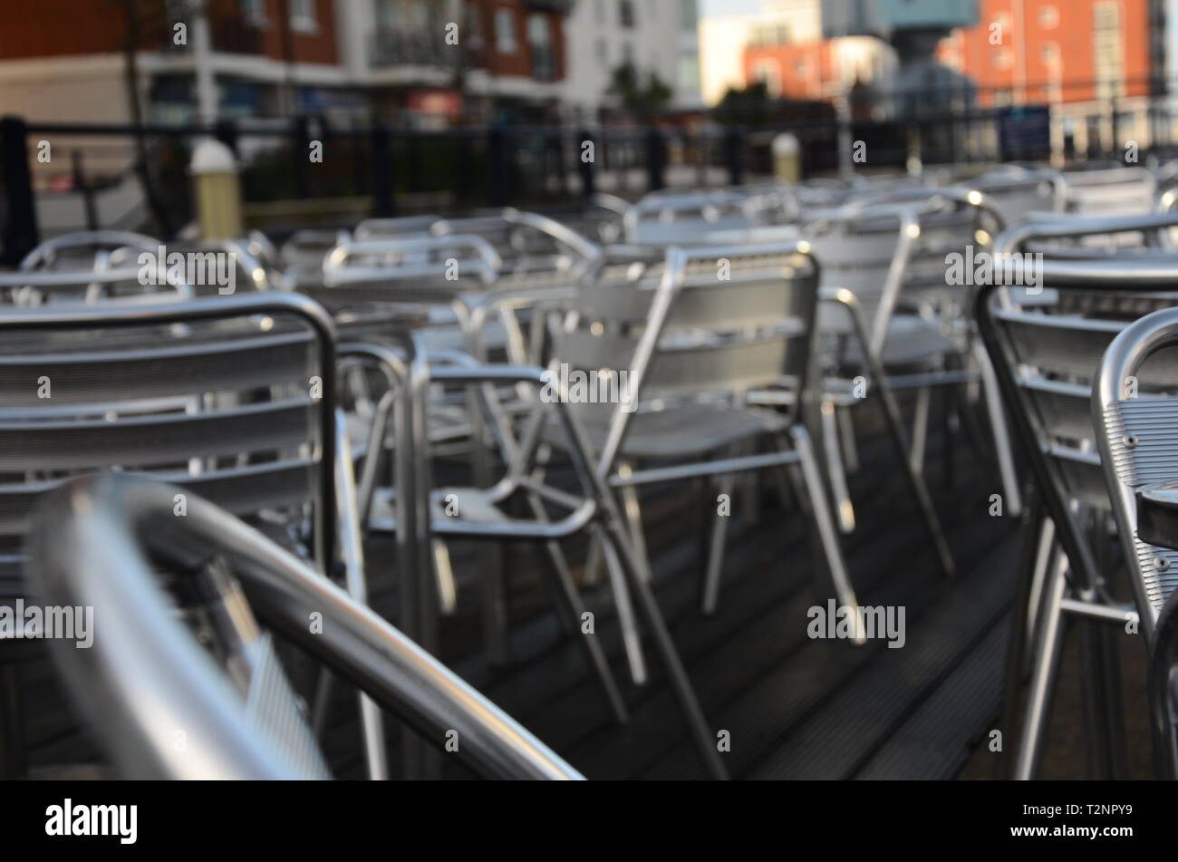 Closing shops high street hi-res stock photography and images - Alamy