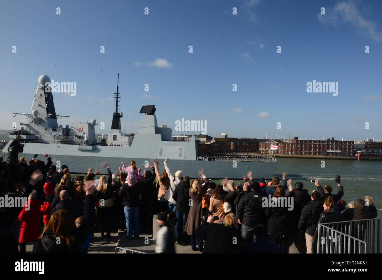 Type 45 daring class air defence destroyer hi-res stock photography and ...