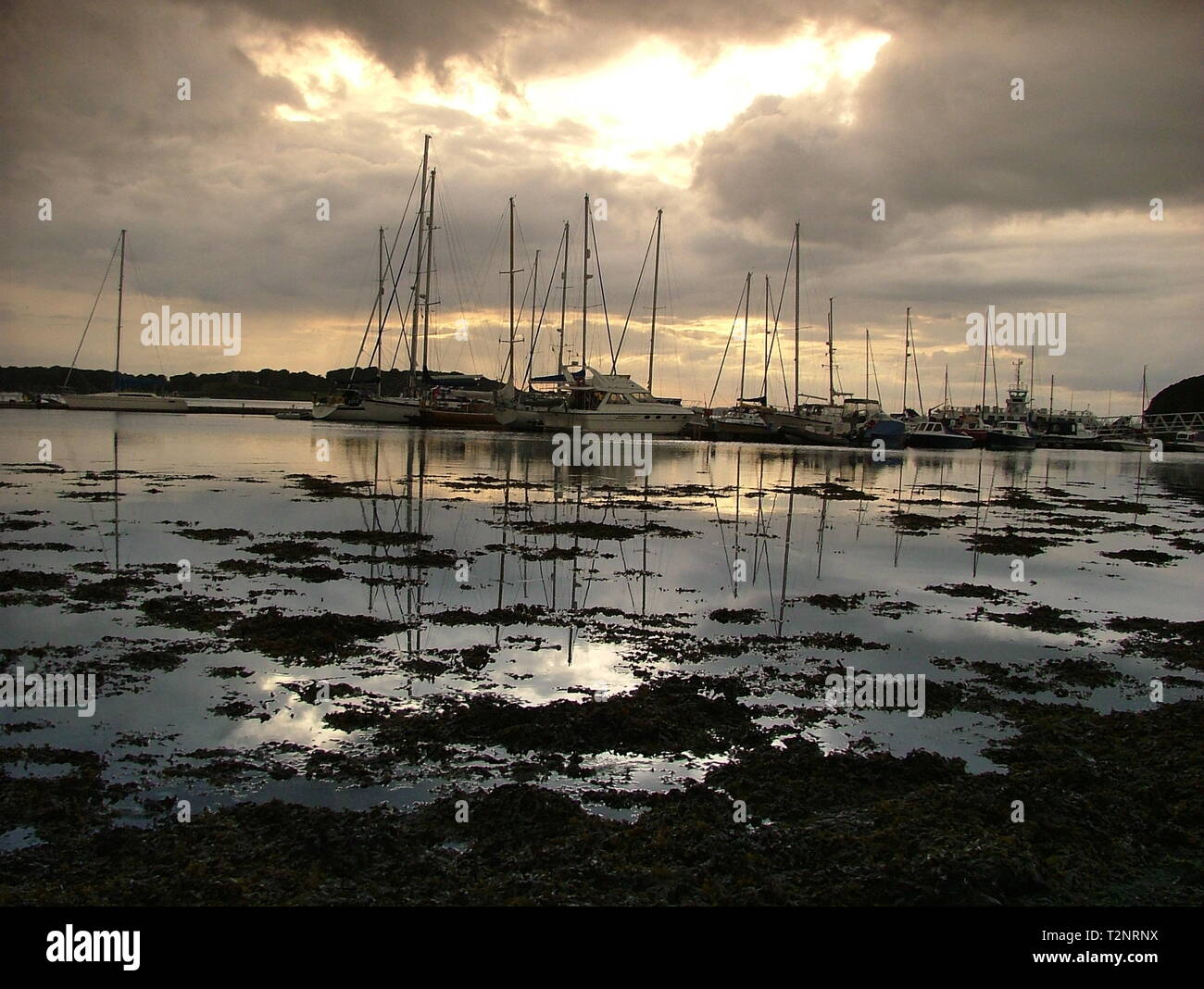 Boats in a river hi-res stock photography and images - Alamy