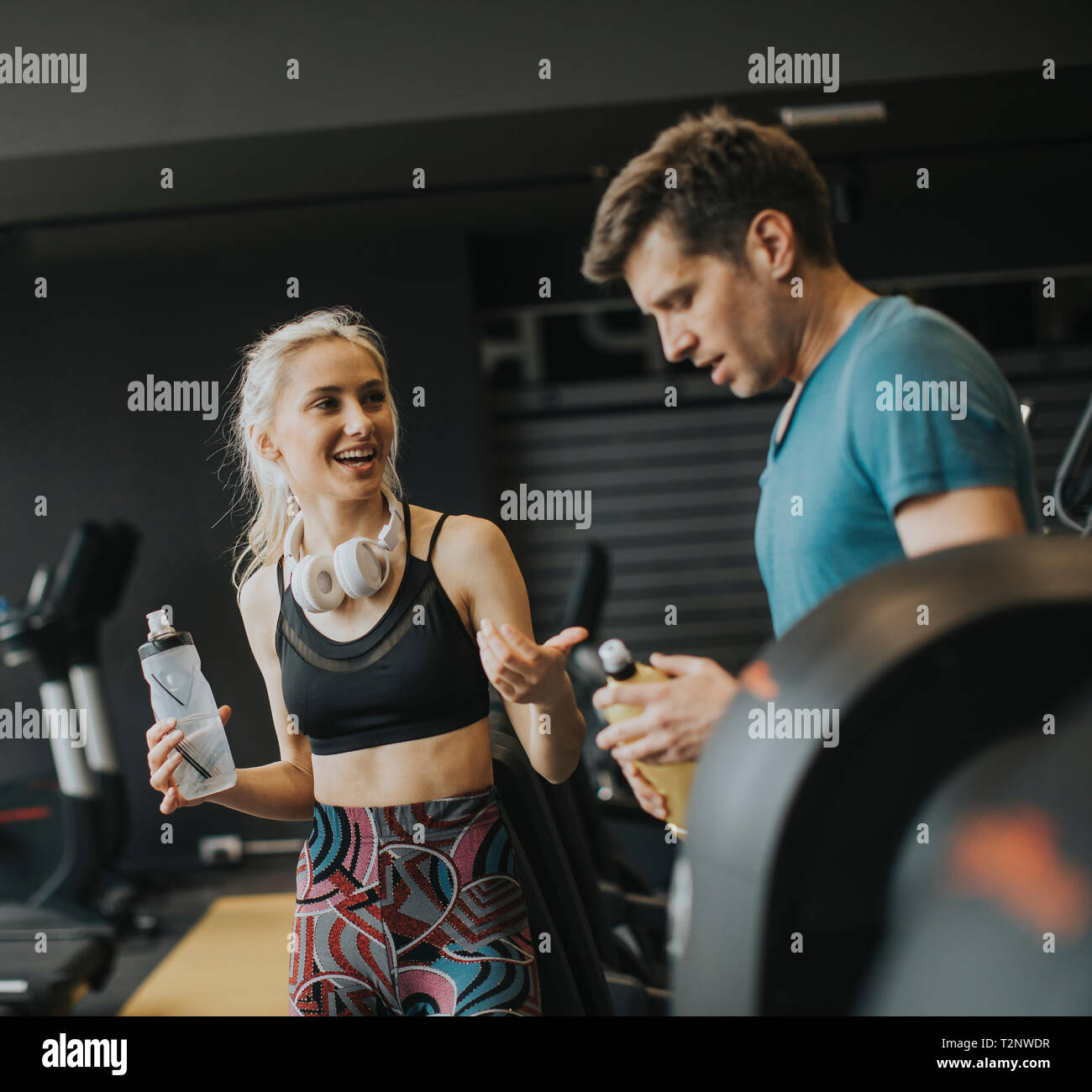 Woman personal trainer in gym hi-res stock photography and images - Alamy