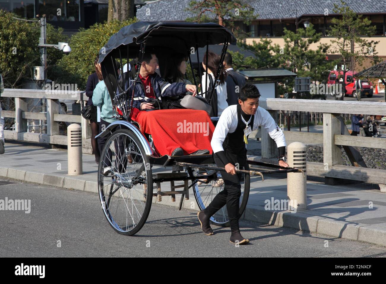 Rickshaw ride in arashiyama hi-res stock photography and images - Alamy
