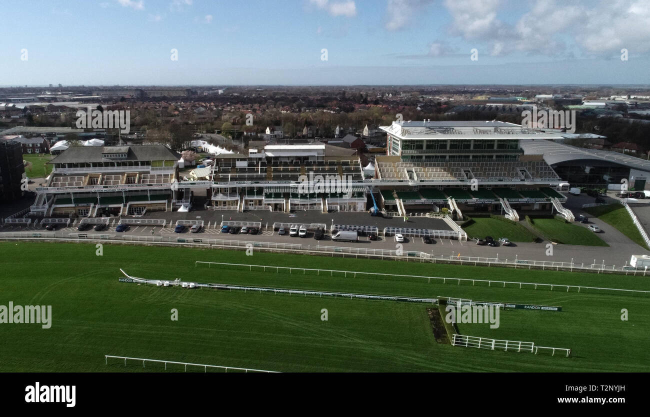 General view of aintree racecourse hi-res stock photography and images ...