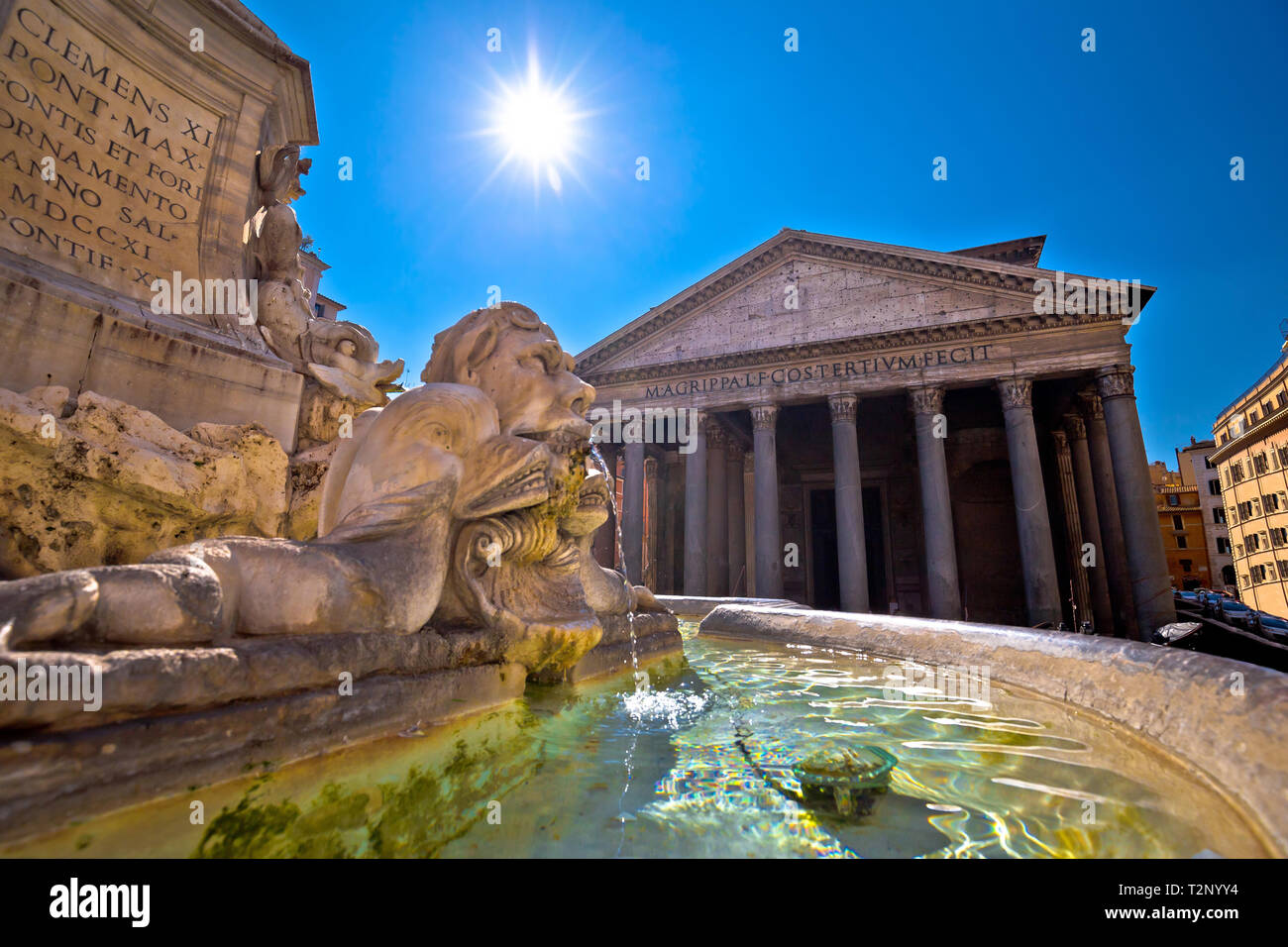 Patheon square and fountain ancient landmark in eternal city of Rome ...