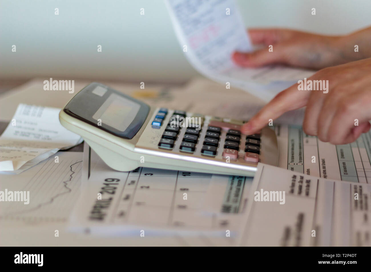 Calculate my bills hi-res stock photography and images - Alamy