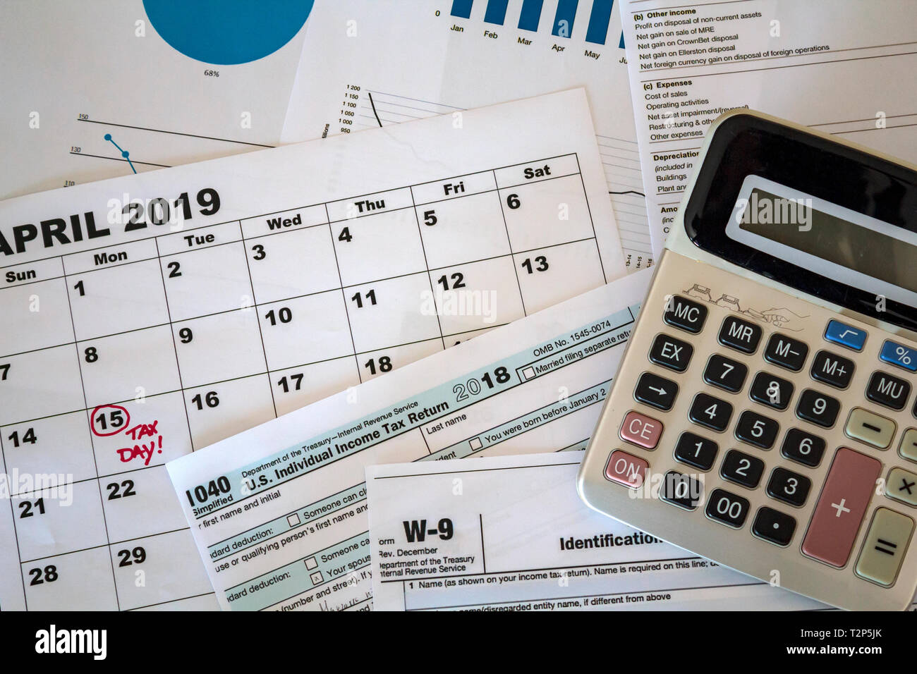 W9 form hi-res stock photography and images - Alamy