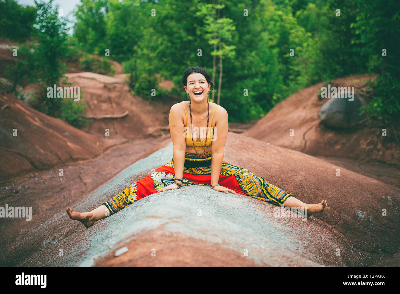 20 apart hi-res stock photography and images - Alamy