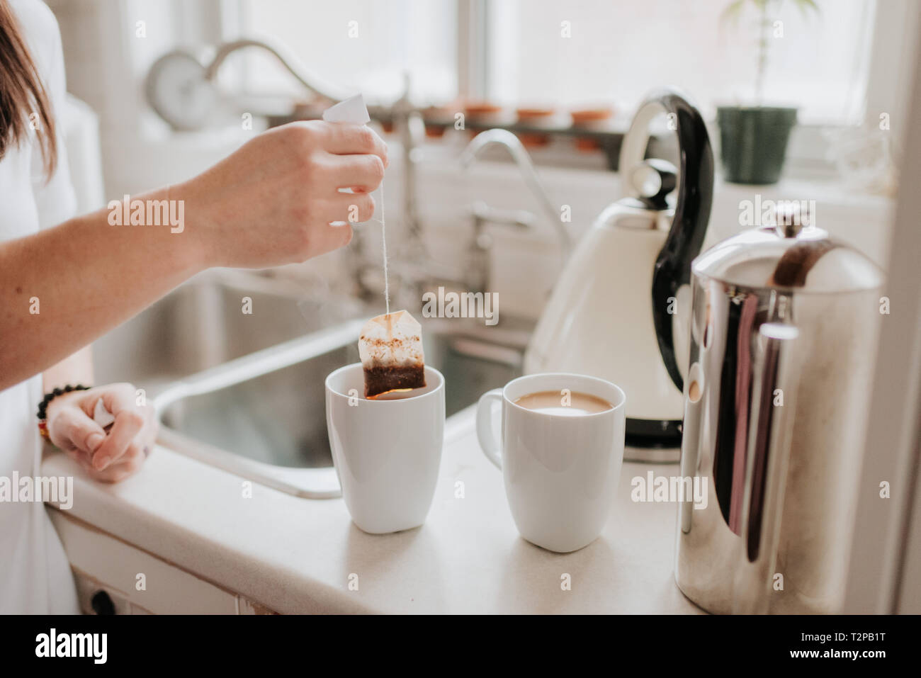 Kitchen clothing hi-res stock photography and images - Alamy