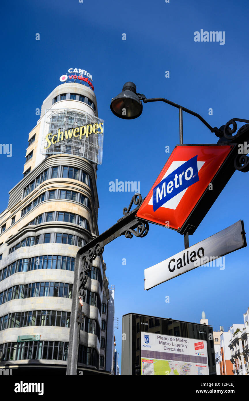 Metro de callao hi-res stock photography and images - Alamy
