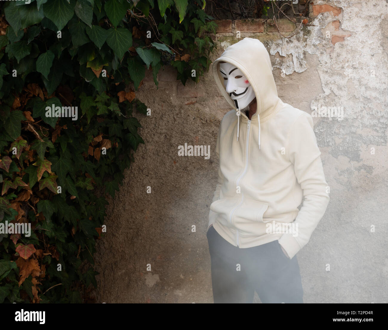 Portrait Hacker Mask High Resolution Stock Photography and Images - Alamy