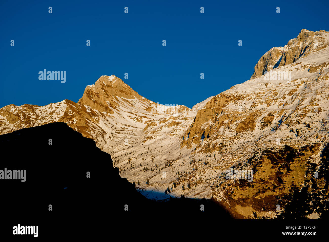 Conquest peak hi-res stock photography and images - Alamy