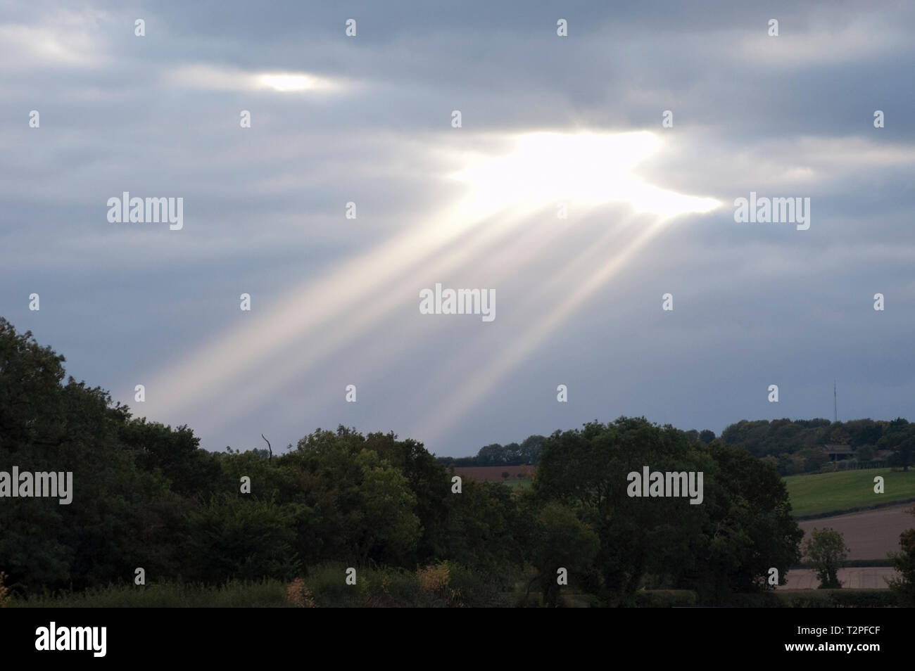 Sun's rays earth hi-res stock photography and images - Alamy