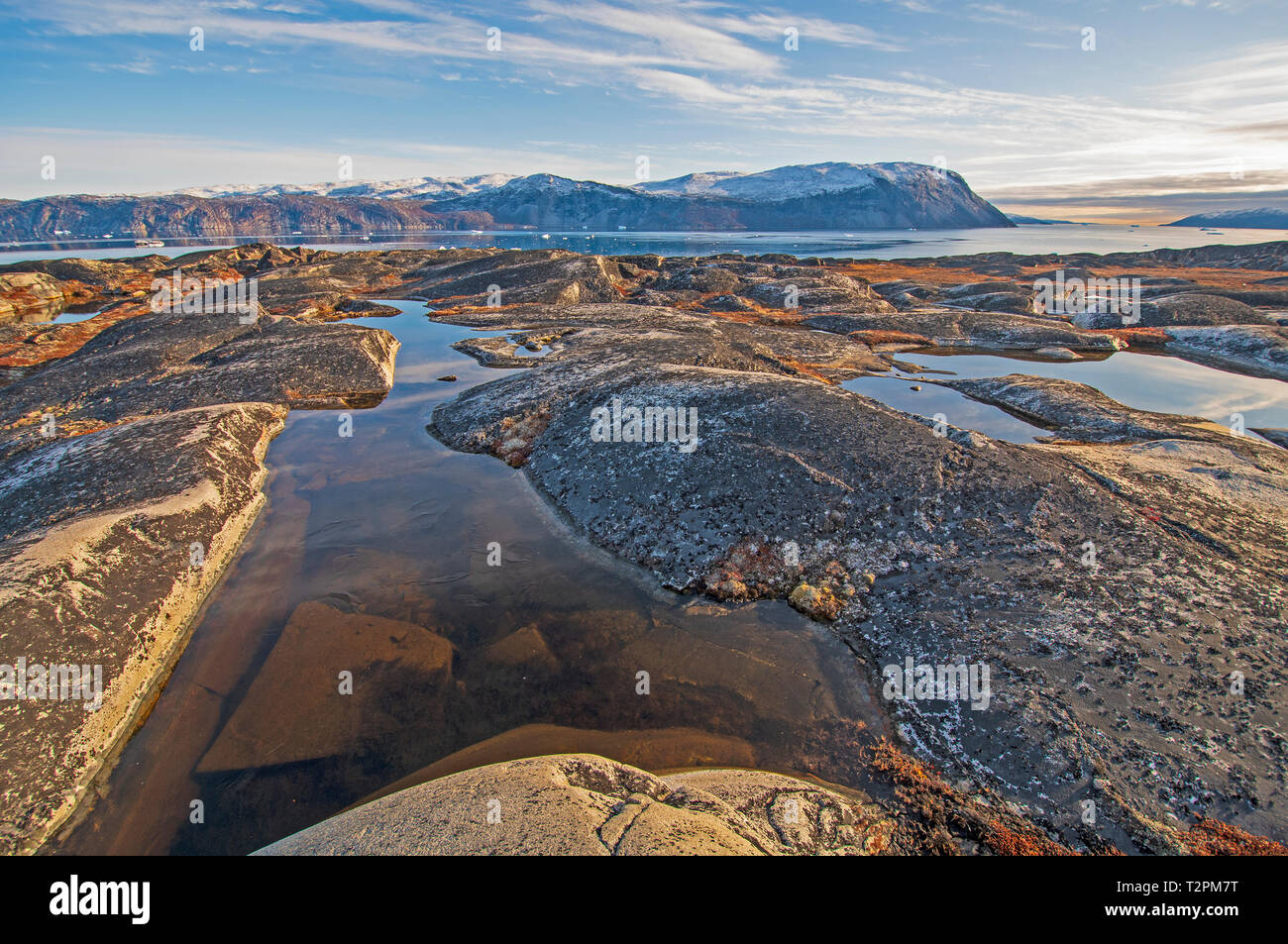 Barren rock hi-res stock photography and images - Alamy