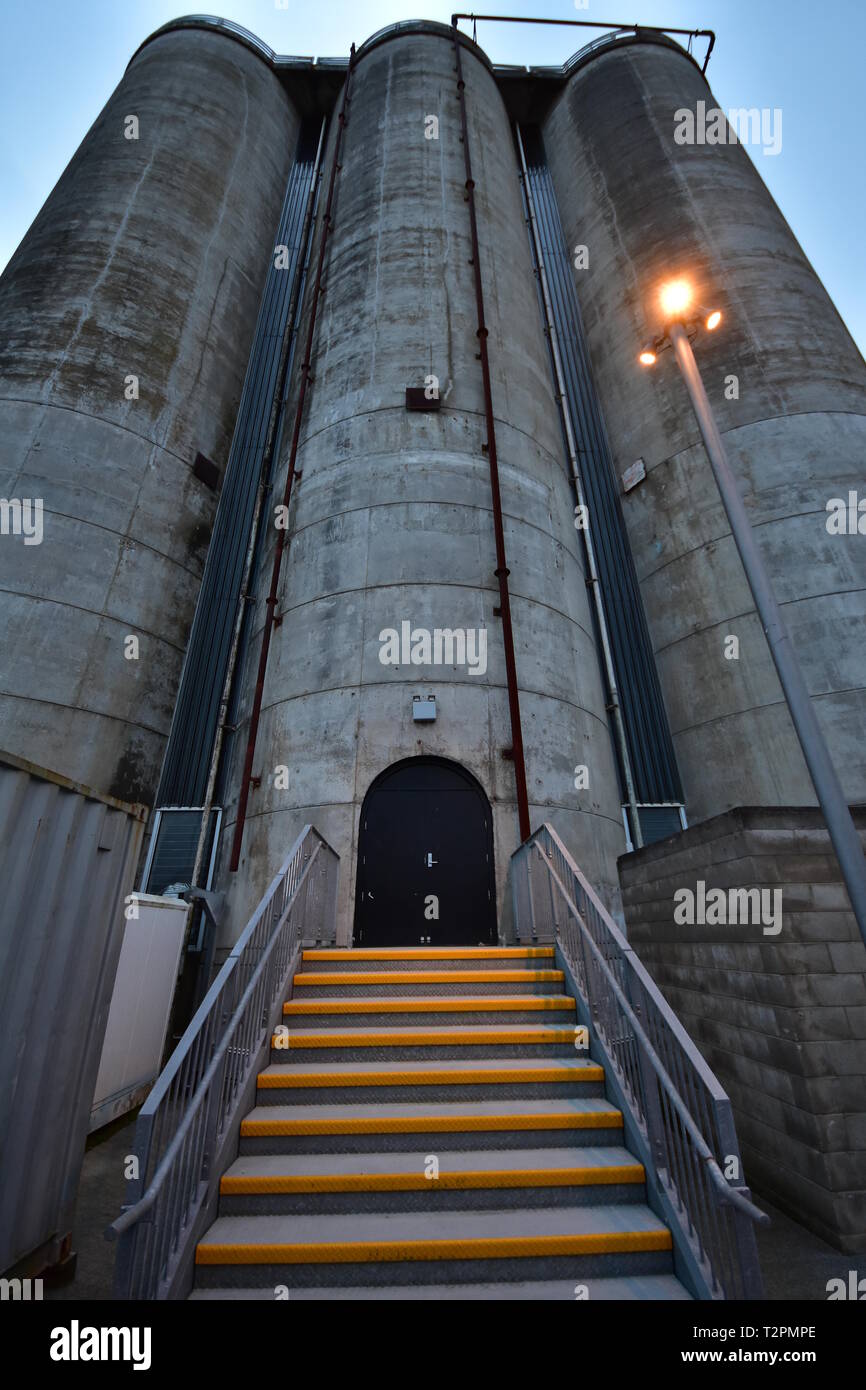 Cylindrical towers hi-res stock photography and images - Alamy