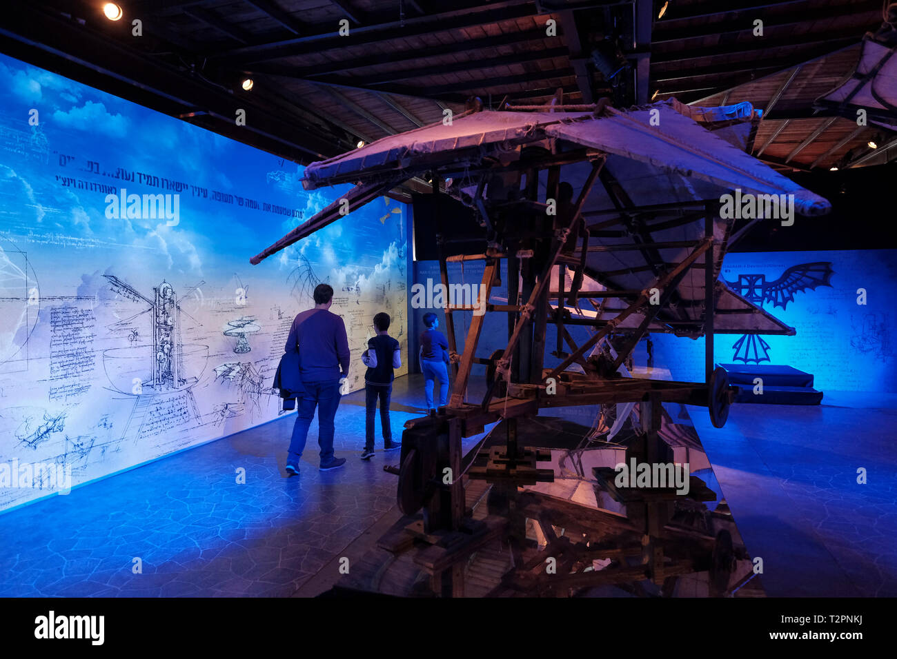 Leonardo da vinci machines hi-res stock photography and images - Alamy