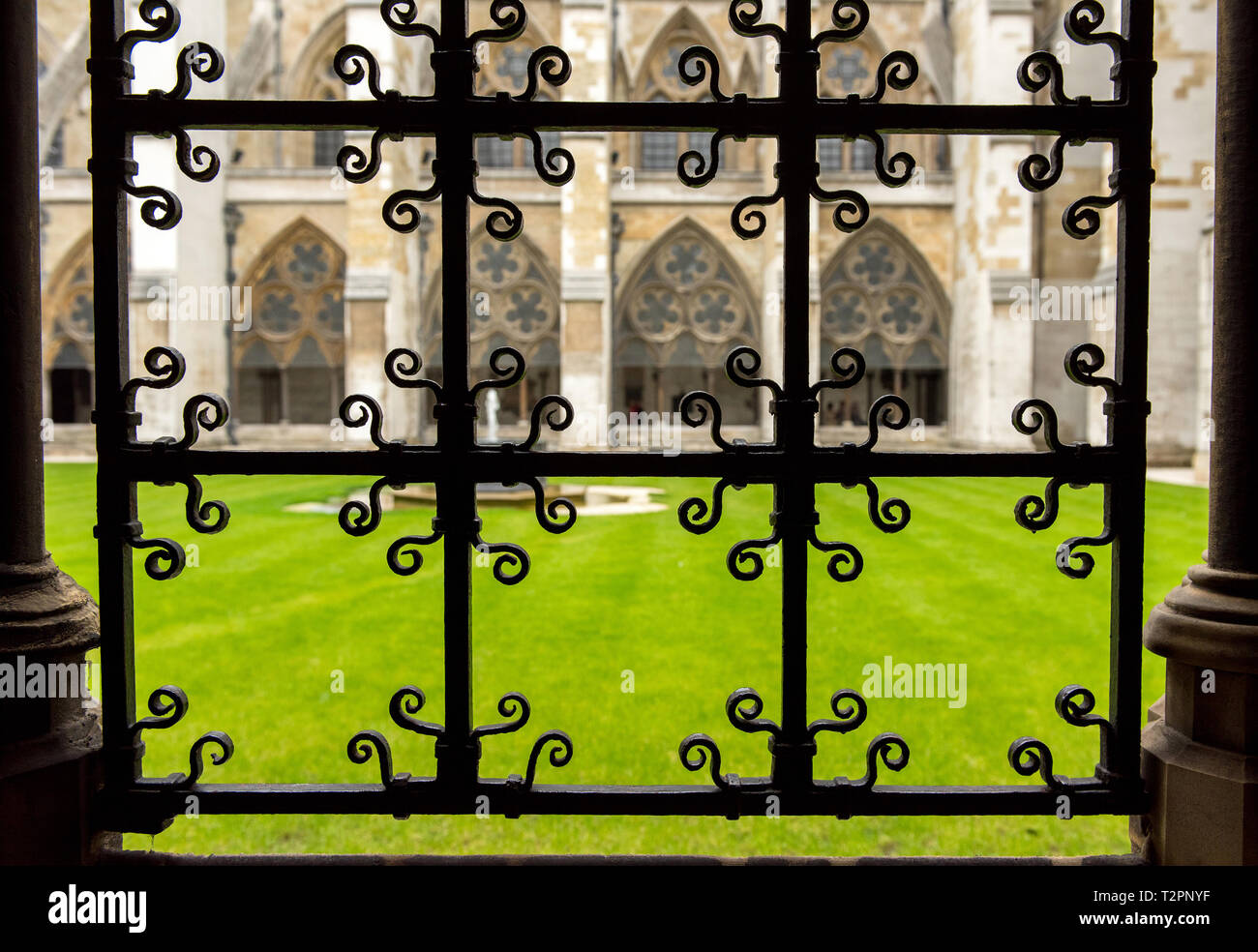 Cloisters and inner courtyard of the royal Westminster Abbey. London ...