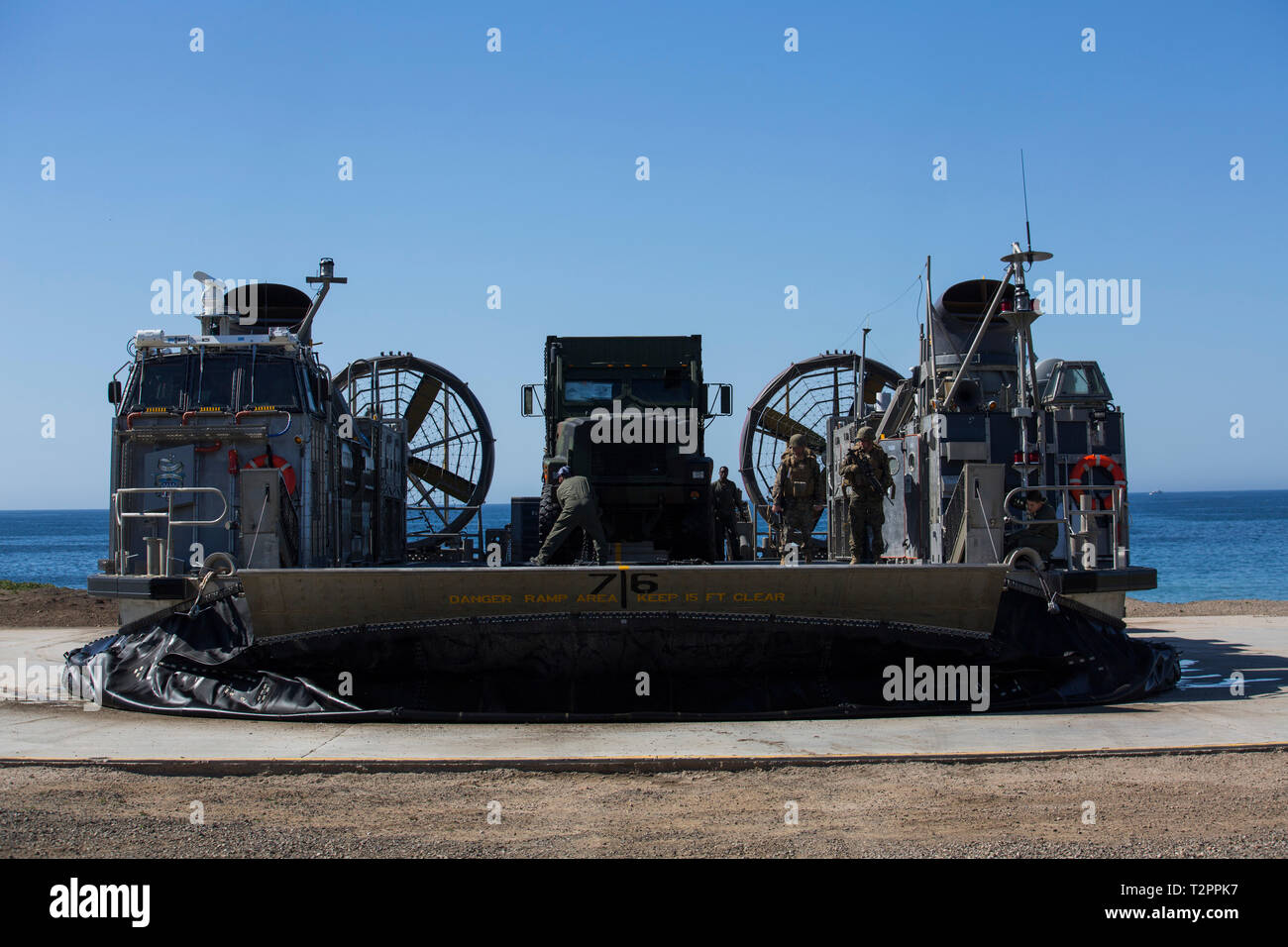 Lcac 73 hi-res stock photography and images - Alamy