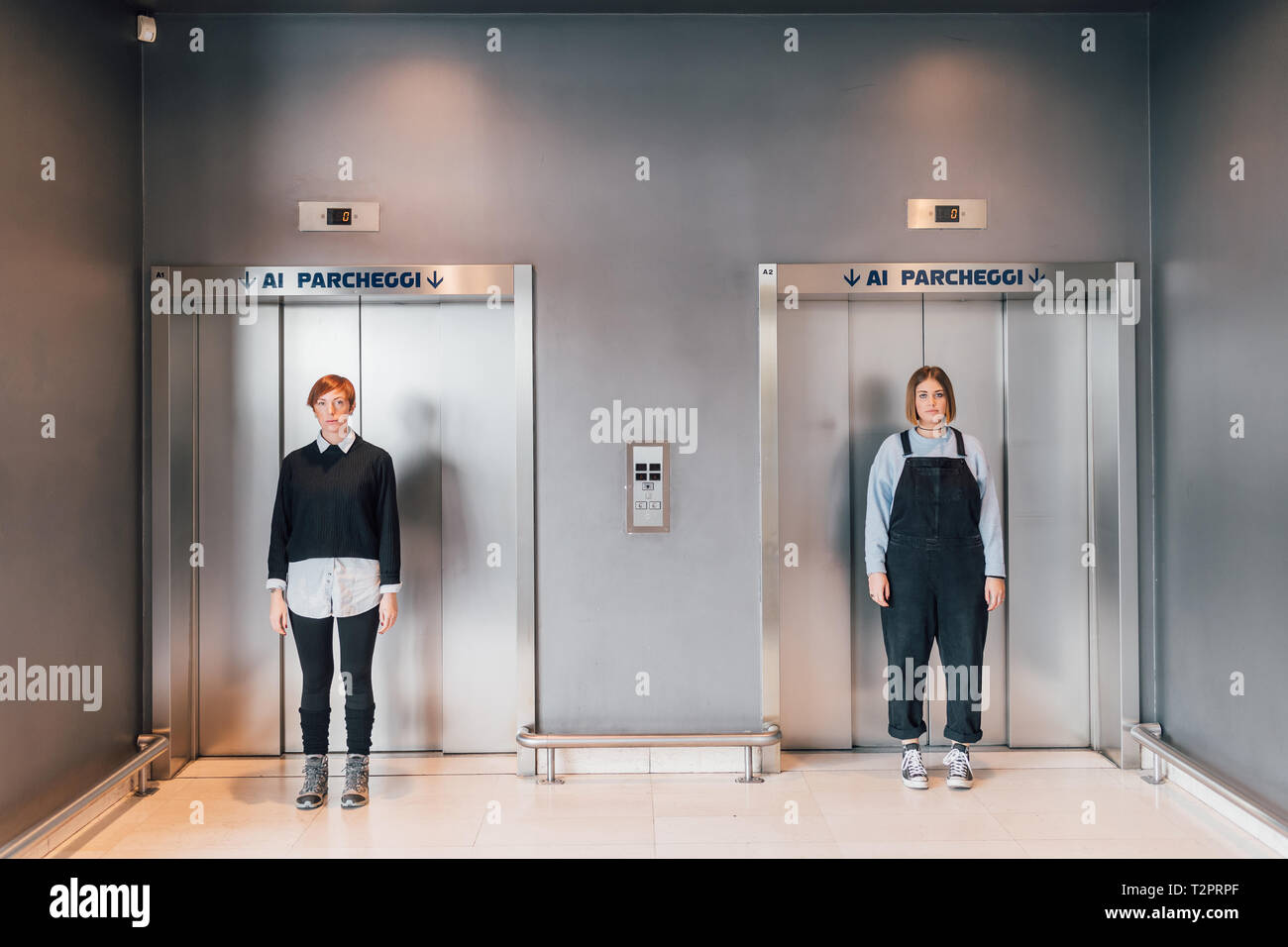 Lift doors hi-res stock photography and images - Alamy