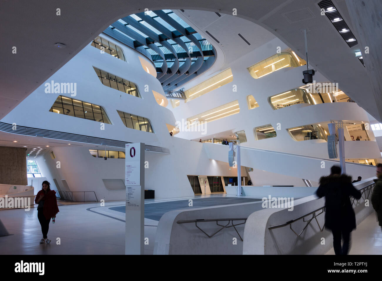 Parametric architecture hi-res stock photography and images - Alamy