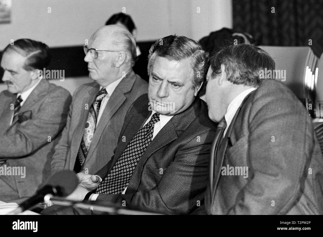 Ripper press conference Nov 1980 Stock Photo - Alamy