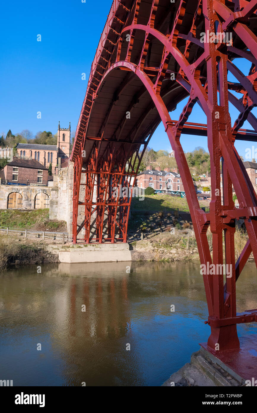 The new-look Iron Bridge in Ironbridge, Shropshire, UK Stock Photo - Alamy
