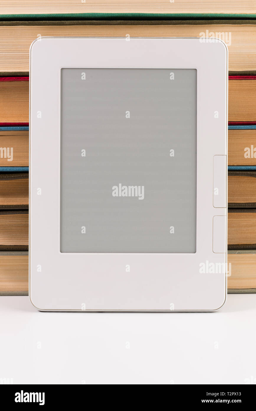 Electronic book readers hi-res stock photography and images - Alamy
