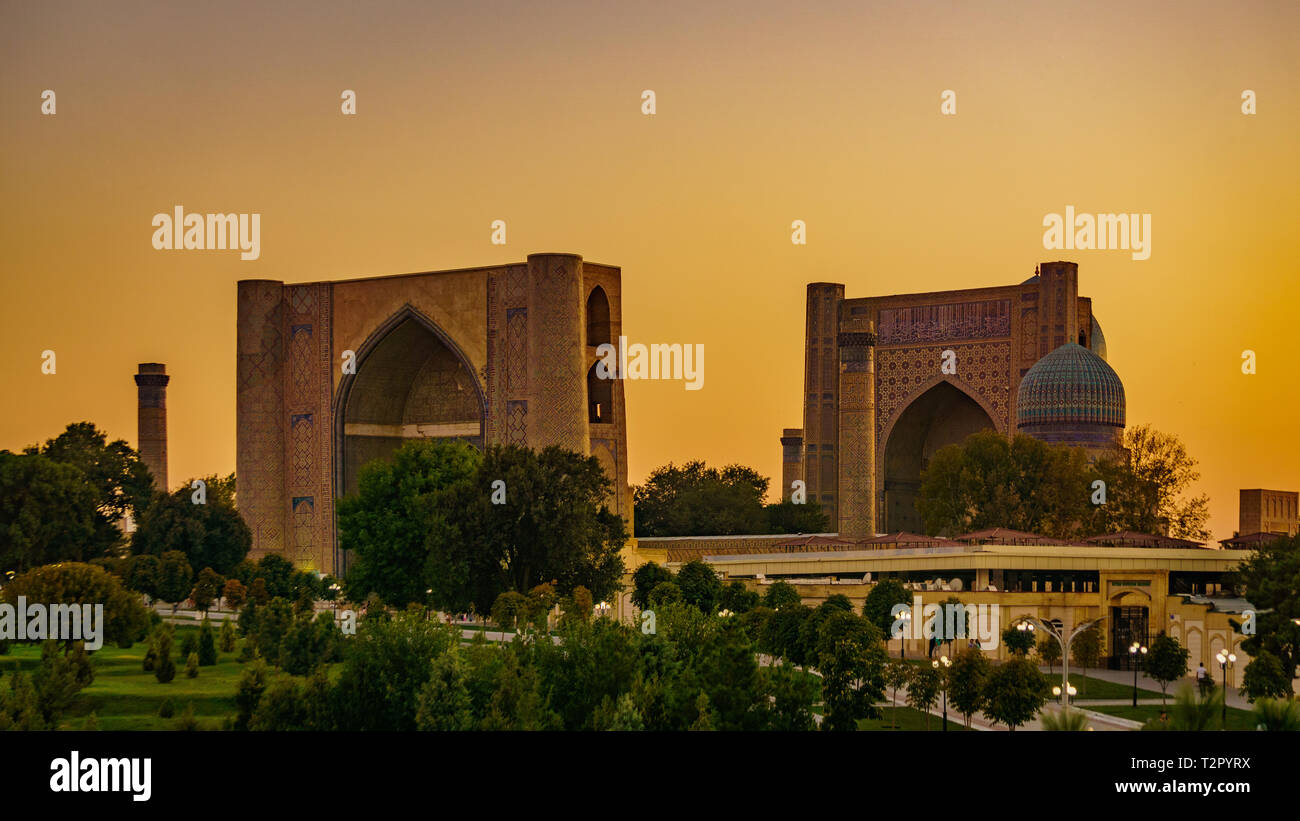 Uzbekistan samarkand amir temur mausoleum hi-res stock photography and ...