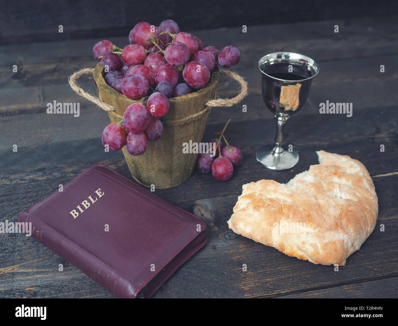Holy Communion Bread Wine Stock Photos & Holy Communion Bread Wine ...