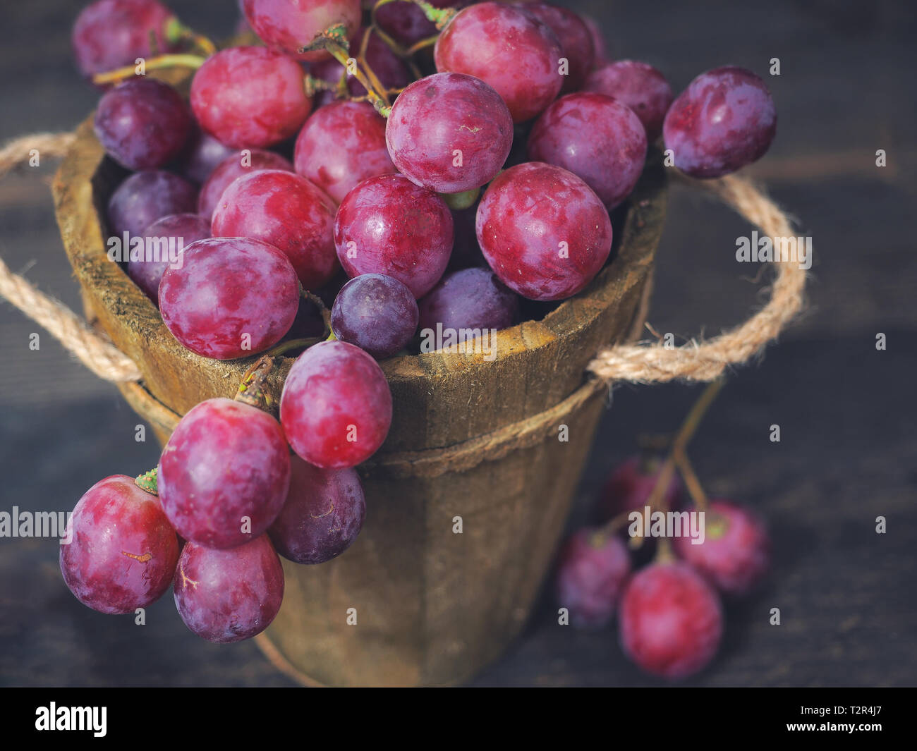 Grapes bucket hi-res stock photography and images - Alamy