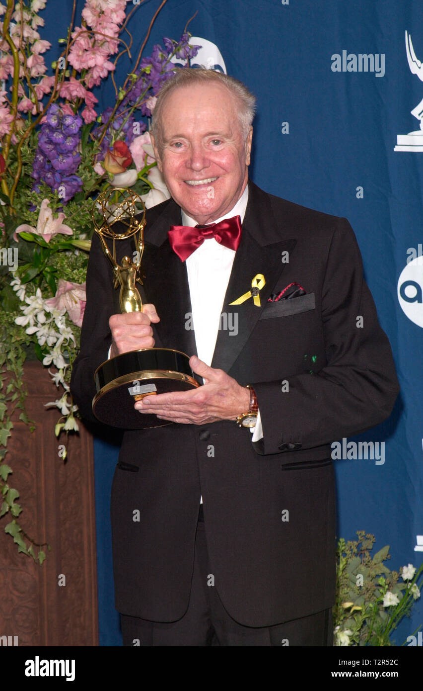 LOS ANGELES, CA. September 10, 2000: Actor Jack Lemmon at the 52nd ...