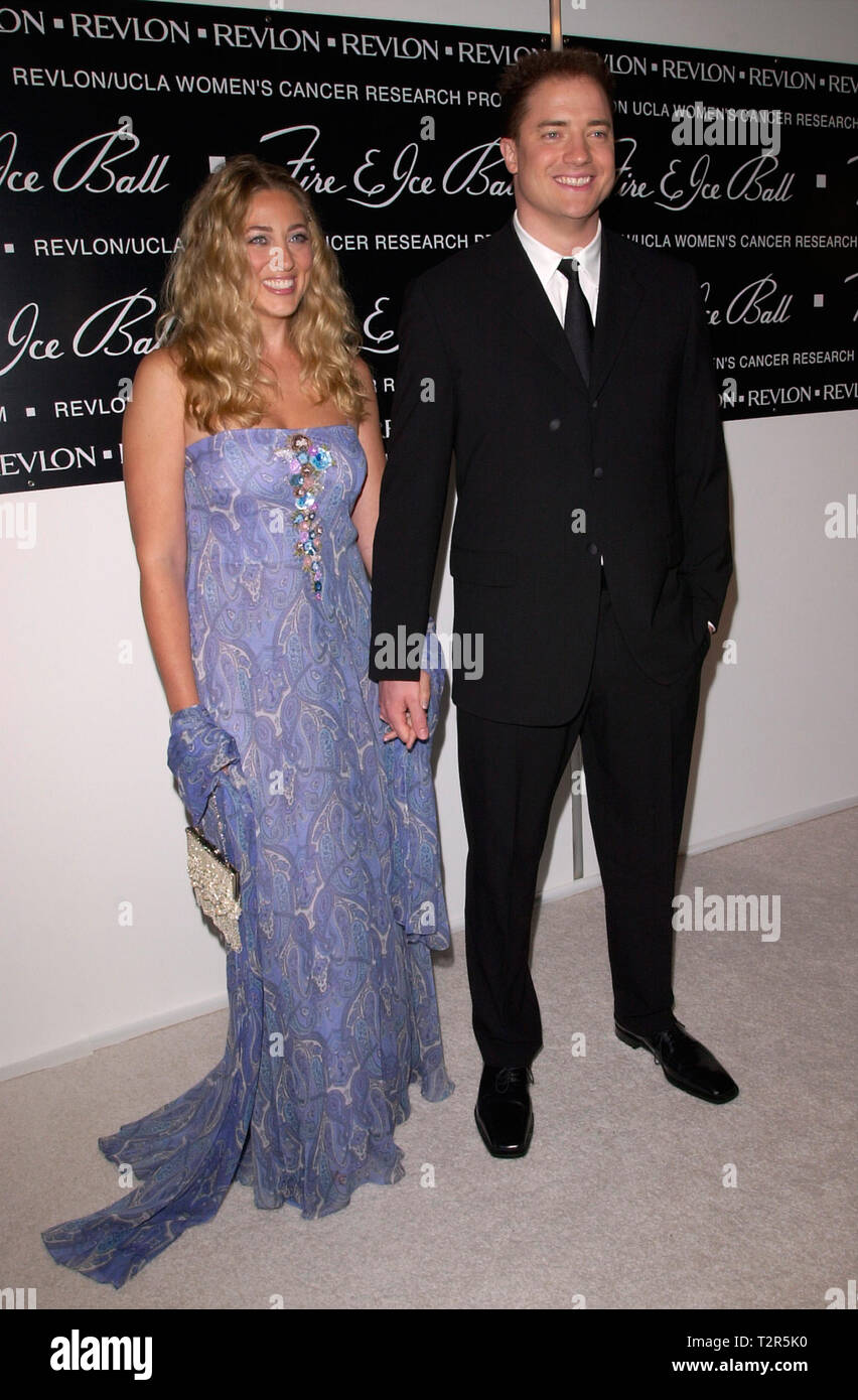 LOS ANGELES, CA. December 11, 2000: Actor Brendan Fraser & wife at the ...