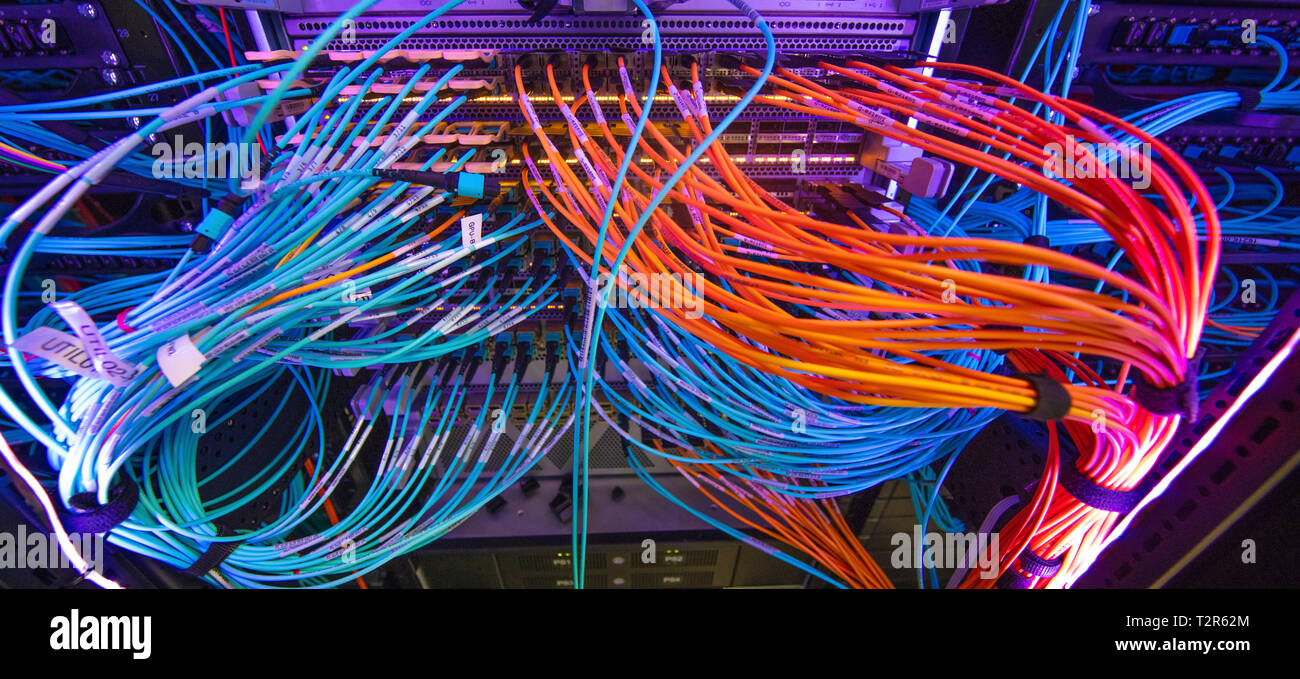 Wire color hi-res stock photography and images - Alamy
