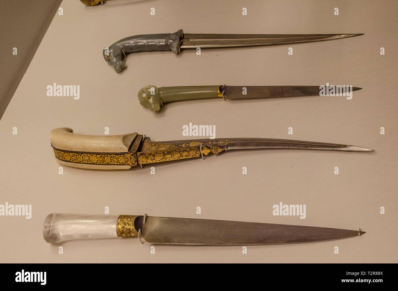 Mughal empire dagger hi-res stock photography and images - Alamy