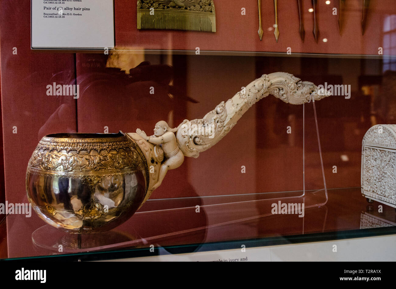 Kandyan period hi-res stock photography and images - Alamy