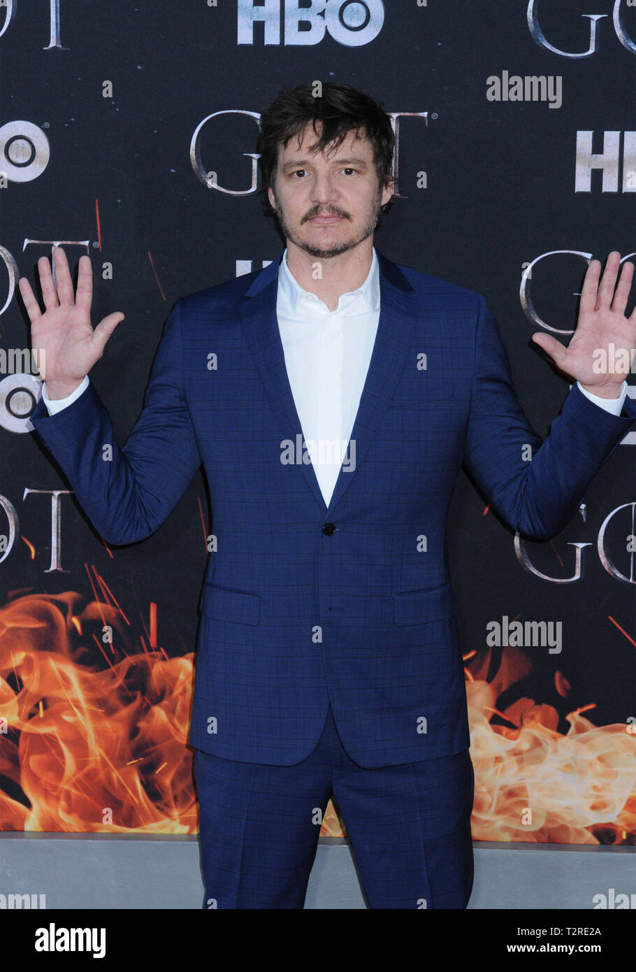 Pedro pascal red carpet hi-res stock photography and images - Alamy