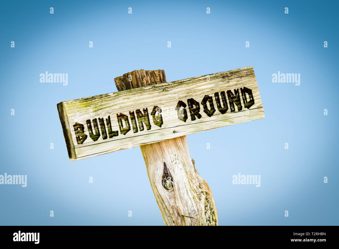 Street Sign BUILDING GROUND Stock Photo - Alamy