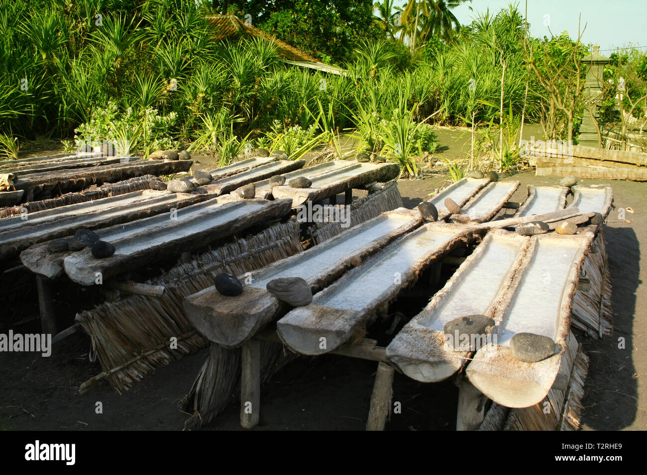 Traditional salt production in Bali, Indonesia Stock Photo - Alamy
