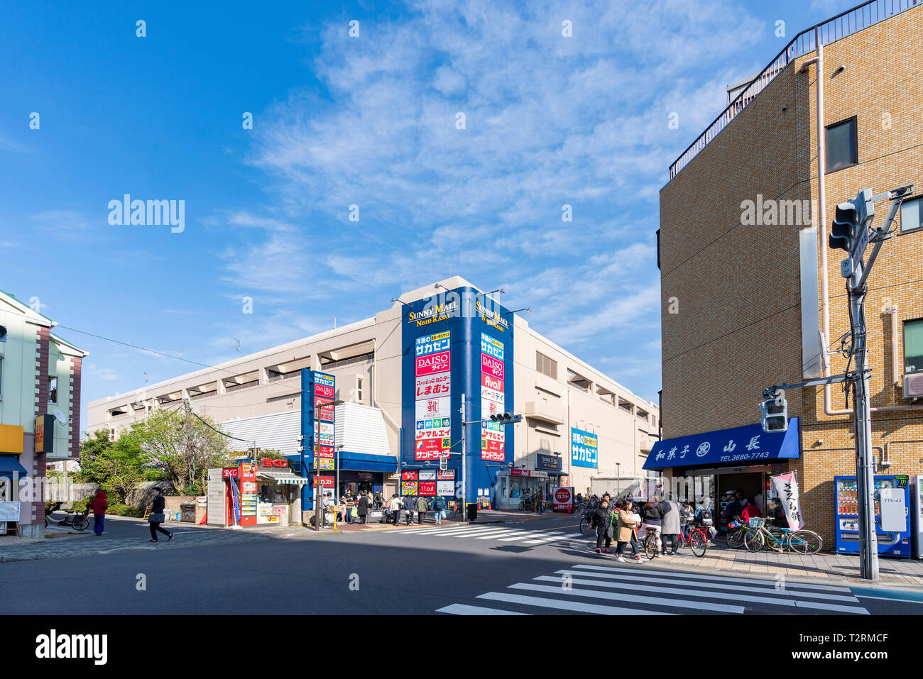 Sunny Mall Nishi-Kasai, Edogawa-Ku, Tokyo, Japan Stock Photo - Alamy