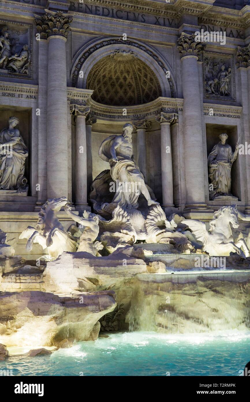 Fuente poseidon hi-res stock photography and images - Alamy