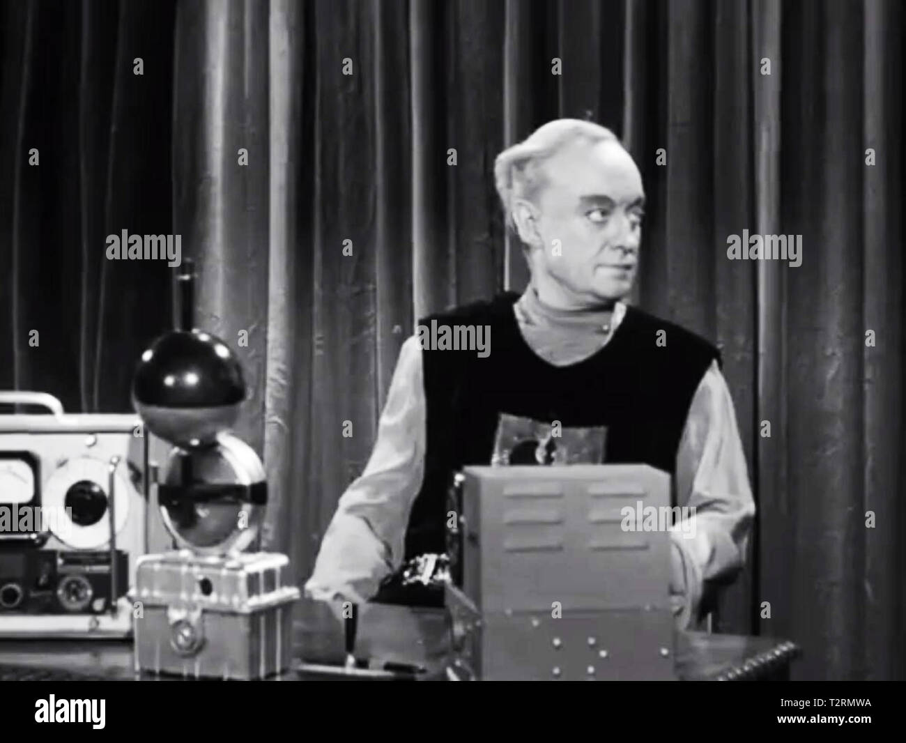 The aliens from Plan 9 from Outer space Stock Photo - Alamy