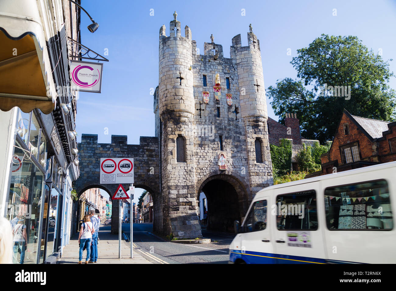 Pedestrian entrance to the city hi-res stock photography and images - Alamy