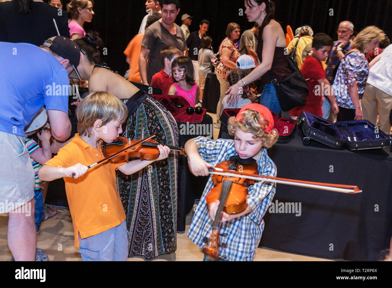 Kids instrument and florida hi-res stock photography and images - Alamy