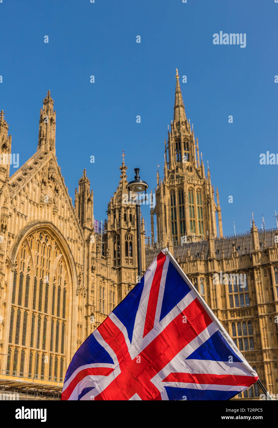 Eu flags parliament london hi-res stock photography and images - Alamy