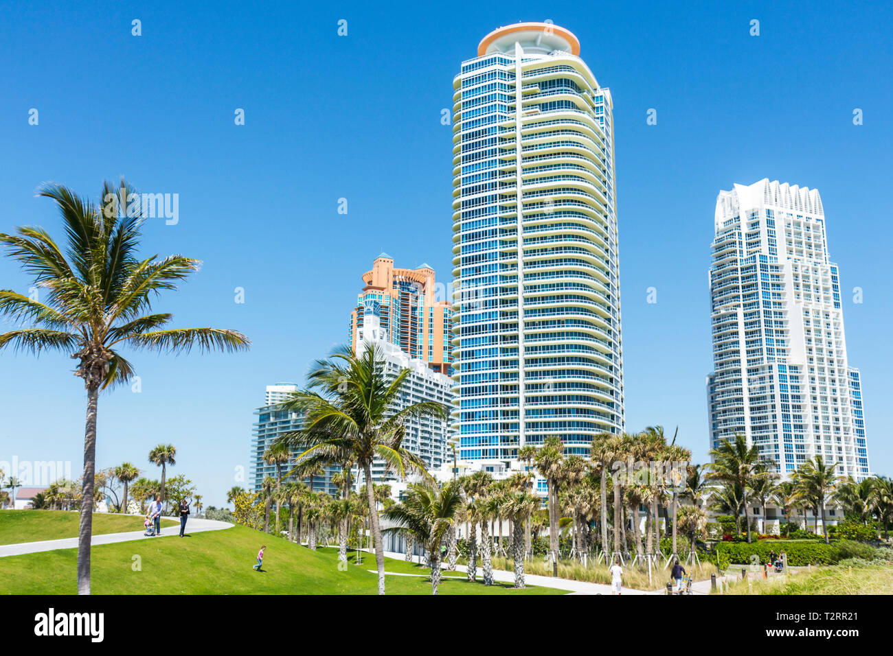 Miami Beach Florida South Beach South Pointe Park walkway lawn palm ... Miami Beach Florida South Beach South Pointe Park walkway lawn palm ...