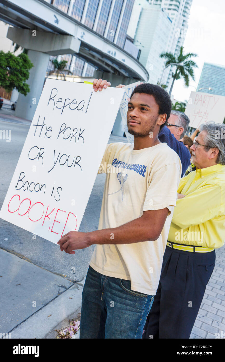 Tax on tea poster hi-res stock photography and images - Alamy