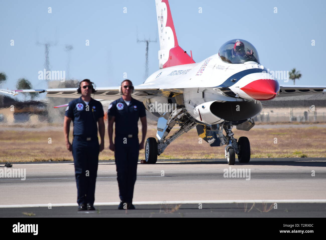 The premier United States Air Force demonstration team Thunderbirds put ...