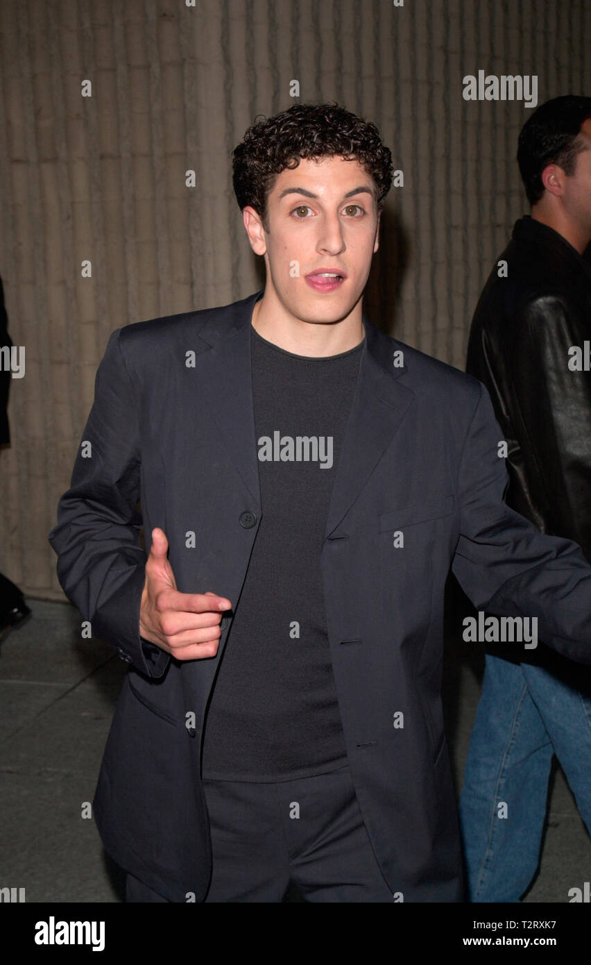 LOS ANGELES, CA. July 20, 2000: Actor JASON BIGGS at the world premiere ...