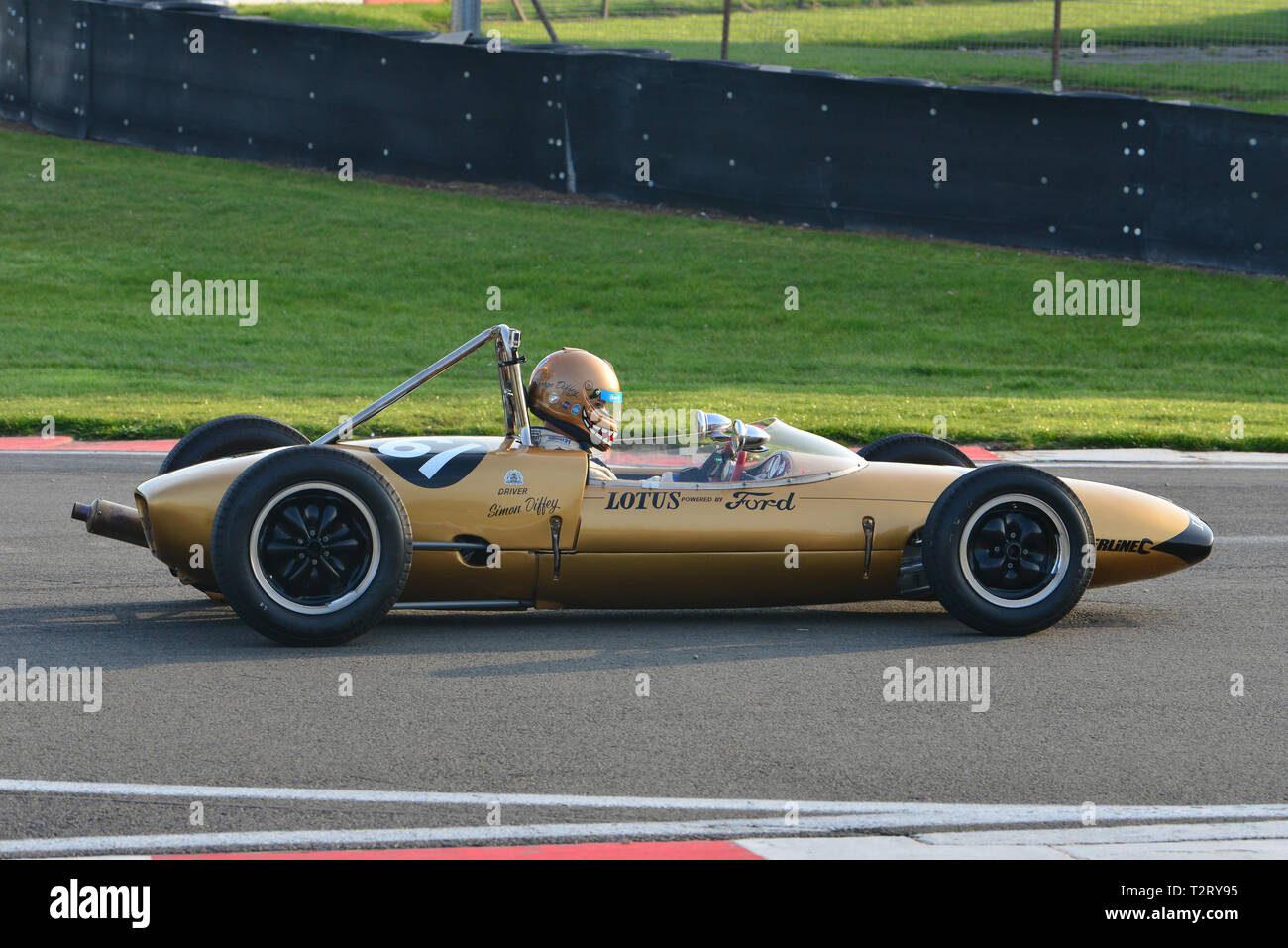 2019 20 season opener hi-res stock photography and images - Alamy